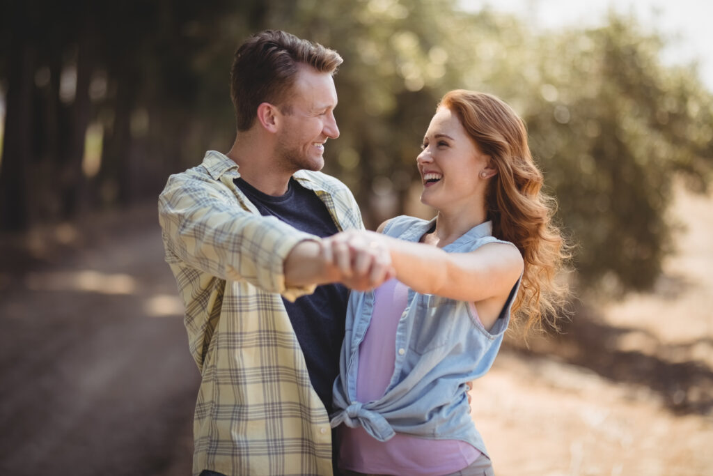 Our Top 10 Best Slow Dance Songs | Date Your Spouse